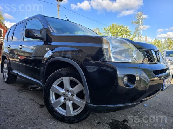 Black Nissan X-Trail 2007 in Daugavpils, with an engine capacity of 2.00 L and mileage of 0 thousand km for 3250 €, photo 4 on AUTOMOTO.COM.LV