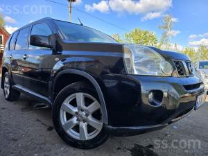 Black Nissan X-Trail 2007 in Daugavpils, with an engine capacity of 2.00 L and mileage of 0 thousand km for 3250 €, photo 4 on AUTOMOTO.COM.LV