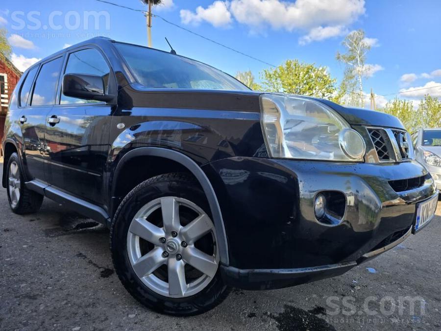 Black Nissan X-Trail 2007 in Daugavpils, with an engine capacity of 2.00 L and mileage of 0 thousand km for 3250 €, photo 4 on AUTOMOTO.COM.LV