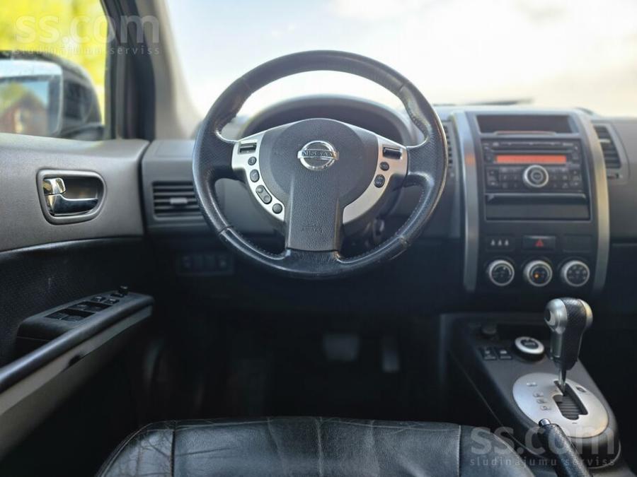 Black Nissan X-Trail 2007 in Daugavpils, with an engine capacity of 2.00 L and mileage of 0 thousand km for 3250 €, photo 9 on AUTOMOTO.COM.LV