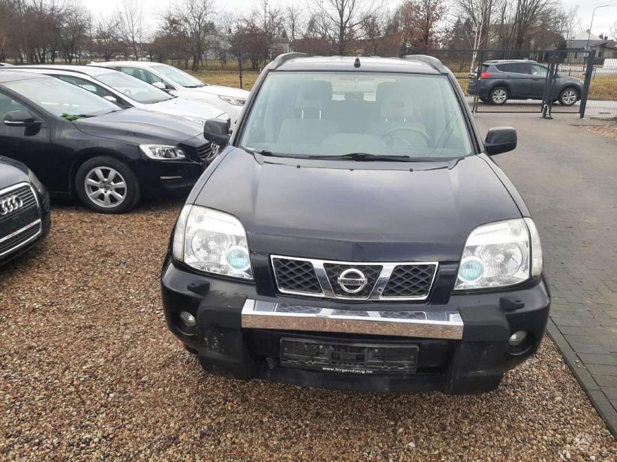 Melns Nissan X-Trail 2007 Kauņa, ar dzinēja tilpumu 2.18 L un nobraukumu 200 tūkst. km par 2400 €, foto 3 vietnē AUTOMOTO.COM.LV