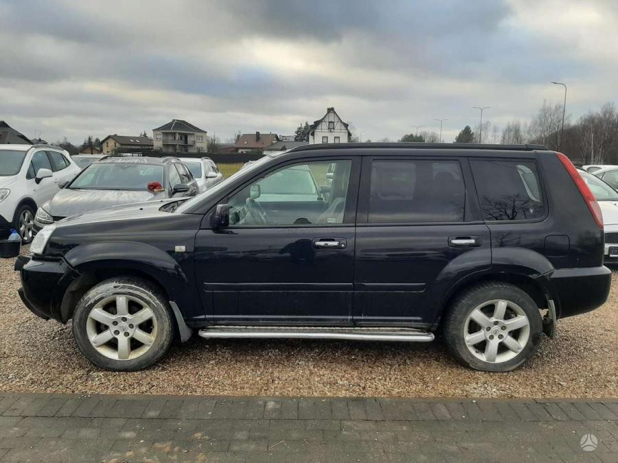 Melns Nissan X-Trail 2007 Kauņa, ar dzinēja tilpumu 2.18 L un nobraukumu 200 tūkst. km par 2400 €, foto 7 vietnē AUTOMOTO.COM.LV