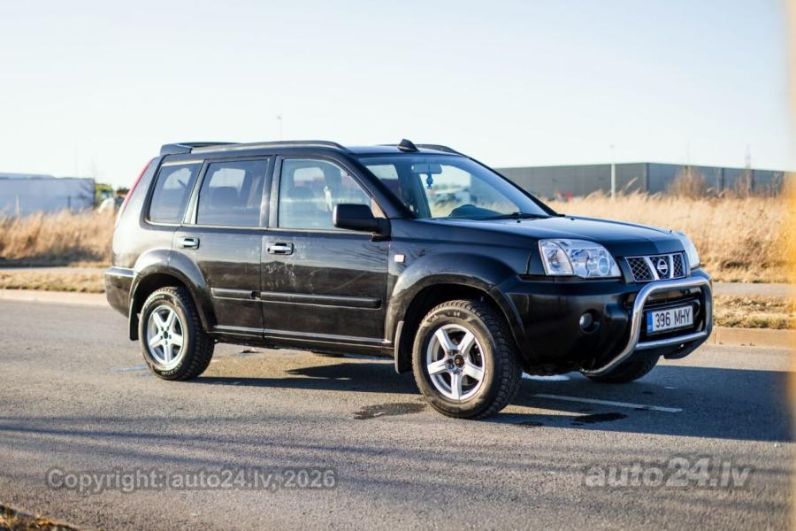 Black Nissan X-Trail 2007 in Tartu, with an engine capacity of 2.20 L and mileage of 305 thousand km for 2499 €, photo 12 on AUTOMOTO.COM.LV