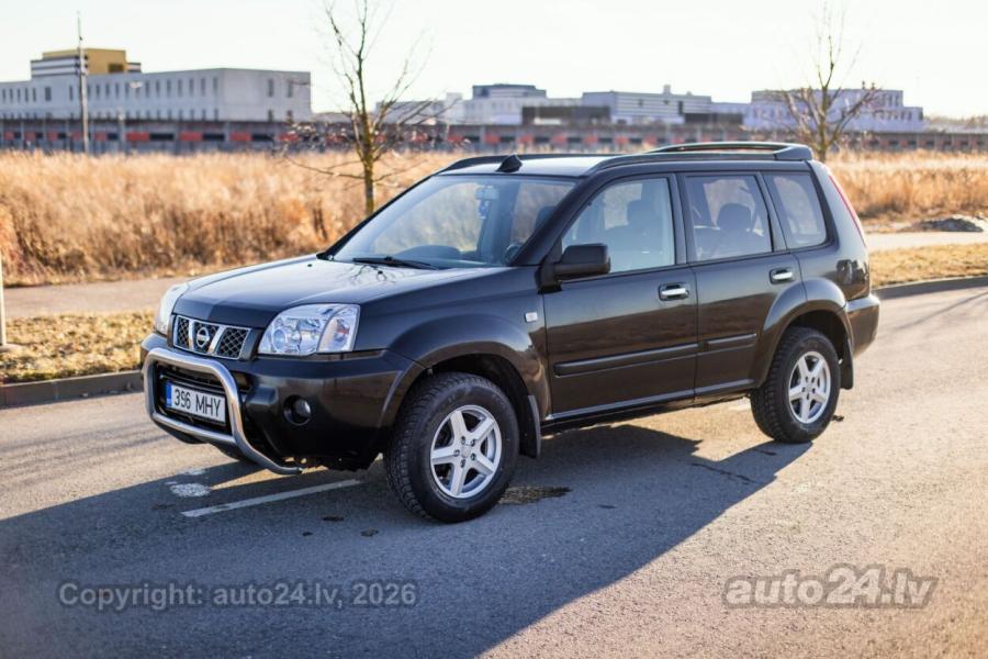Black Nissan X-Trail 2007 in Tartu, with an engine capacity of 2.20 L and mileage of 305 thousand km for 2499 €, photo 13 on AUTOMOTO.COM.LV