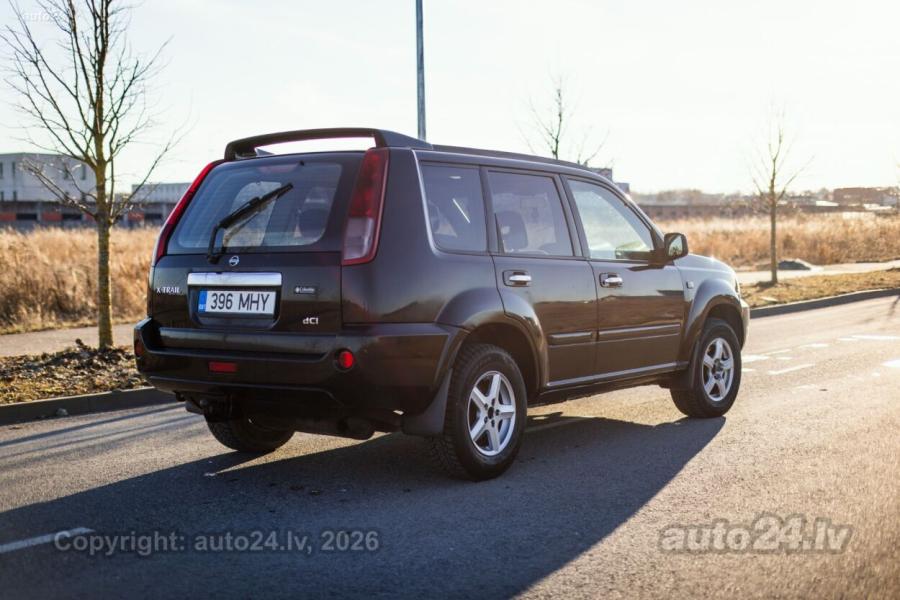 Black Nissan X-Trail 2007 in Tartu, with an engine capacity of 2.20 L and mileage of 305 thousand km for 2499 €, photo 17 on AUTOMOTO.COM.LV