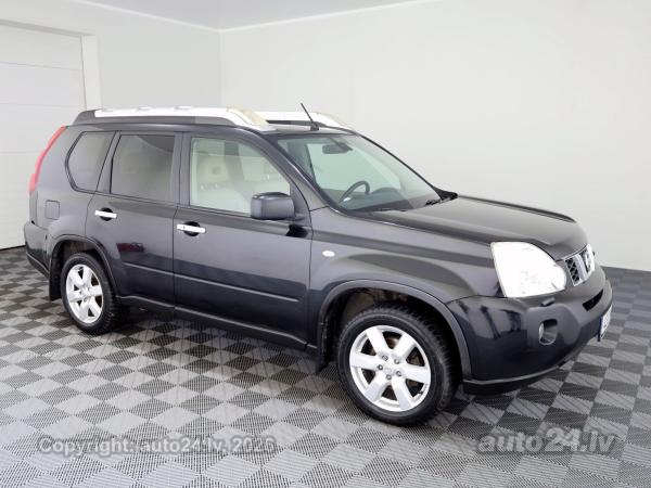 Melns Nissan X-Trail 2007 Tallina, ar dzinēja tilpumu 2.00 L un nobraukumu 377 tūkst. km par 2499 €, foto 1 vietnē AUTOMOTO.COM.LV