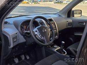 Melns Nissan X-Trail 2007 Rīga, ar dzinēja tilpumu 2.00 L un nobraukumu 125 tūkst. km par 4950 €, foto 6 vietnē AUTOMOTO.COM.LV
