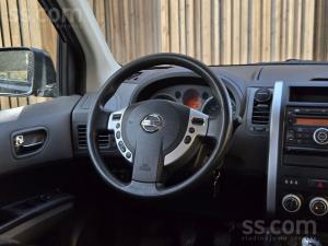 Melns Nissan X-Trail 2007 Rīga, ar dzinēja tilpumu 2.00 L un nobraukumu 125 tūkst. km par 4950 €, foto 12 vietnē AUTOMOTO.COM.LV