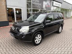 Black Nissan X-Trail 2007 in Ventspils, with an engine capacity of 2.50 L and mileage of 244 thousand km for 4390 €, photo  on AUTOMOTO.COM.LV