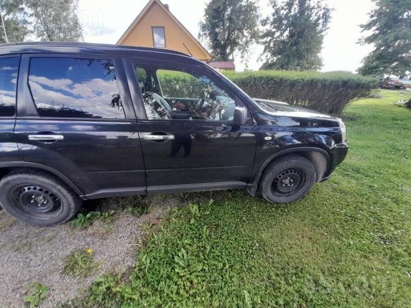 Melns Nissan X-Trail 2007 Jelgava, ar dzinēja tilpumu 2.00 L un nobraukumu 343 tūkst. km par 2700 €, foto 7 vietnē AUTOMOTO.COM.LV