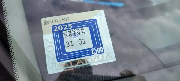 Черный Ниссан ИксТрейл 2007 в Рига, объемом двигателя 2.20 л и пробегом 243 тыс. км за 3990 €, фото 6 на AUTOMOTO.COM.LV