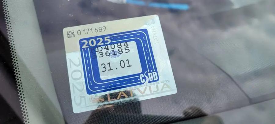 Черный Ниссан ИксТрейл 2007 в Рига, объемом двигателя 2.20 л и пробегом 243 тыс. км за 3990 €, фото 7 на AUTOMOTO.COM.LV