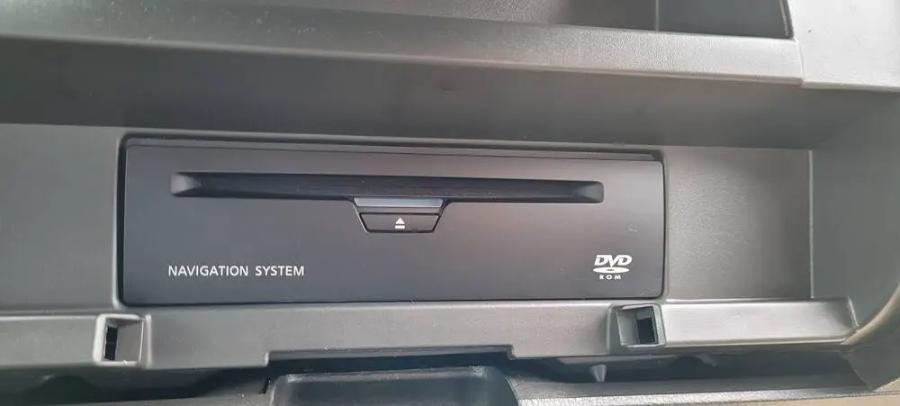 Черный Ниссан ИксТрейл 2007 в Рига, объемом двигателя 2.20 л и пробегом 243 тыс. км за 3990 €, фото 22 на AUTOMOTO.COM.LV