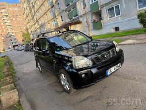 Black Nissan X-Trail 2007 in Riga, with an engine capacity of 2.00 L and mileage of 259 thousand km for 3900 €, photo 3 on AUTOMOTO.COM.LV