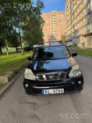 Black Nissan X-Trail 2007 in Riga, with an engine capacity of 2.00 L and mileage of 259 thousand km for 3900 €, photo 5 on AUTOMOTO.COM.LV