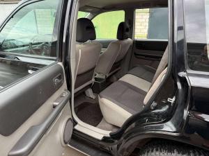 Black Nissan X-Trail 2007 in Kaunas, with an engine capacity of 2.18 L and mileage of 230 thousand km for 1850 €, photo 10 on AUTOMOTO.COM.LV