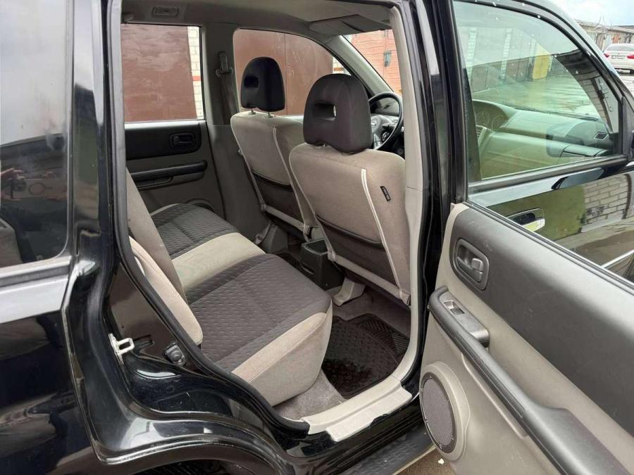 Black Nissan X-Trail 2007 in Kaunas, with an engine capacity of 2.18 L and mileage of 230 thousand km for 1850 €, photo 13 on AUTOMOTO.COM.LV