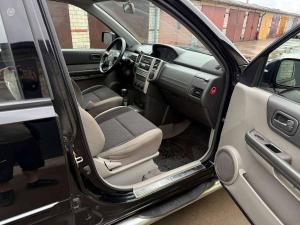 Black Nissan X-Trail 2007 in Kaunas, with an engine capacity of 2.18 L and mileage of 230 thousand km for 1850 €, photo 14 on AUTOMOTO.COM.LV