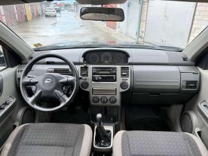 Black Nissan X-Trail 2007 in Kaunas, with an engine capacity of 2.18 L and mileage of 230 thousand km for 1850 €, photo 16 on AUTOMOTO.COM.LV