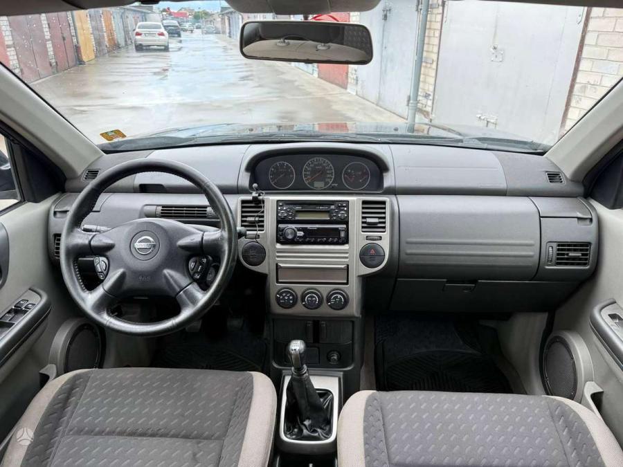 Black Nissan X-Trail 2007 in Kaunas, with an engine capacity of 2.18 L and mileage of 230 thousand km for 1850 €, photo 16 on AUTOMOTO.COM.LV