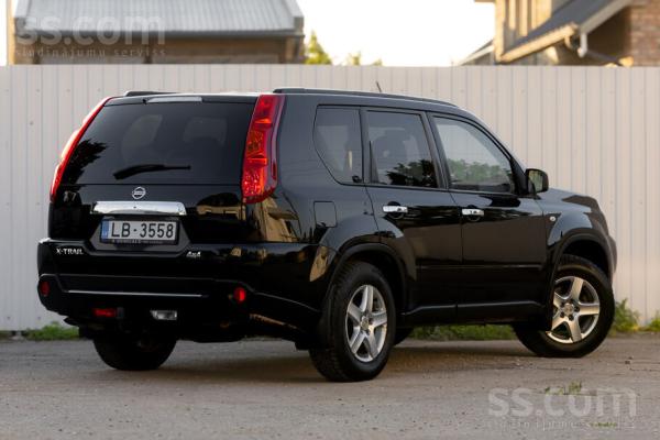 Melns Nissan X-Trail 2007 Jelgava, ar dzinēja tilpumu 2.00 L un nobraukumu 334 tūkst. km par 3300 €, foto 6 vietnē AUTOMOTO.COM.LV