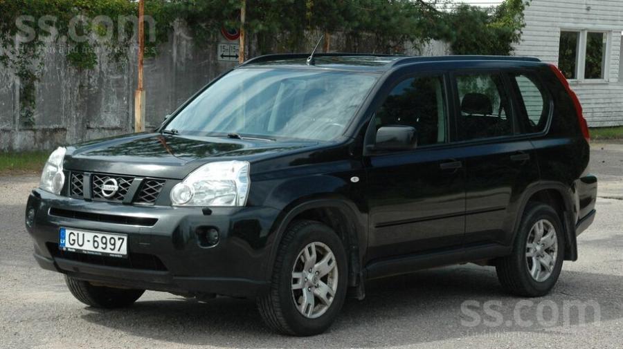 Black Nissan X-Trail 2007 in Riga, with an engine capacity of 2.00 L and mileage of 188 thousand km for 2300 €, photo 3 on AUTOMOTO.COM.LV