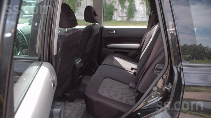 Black Nissan X-Trail 2007 in Riga, with an engine capacity of 2.00 L and mileage of 188 thousand km for 2300 €, photo 12 on AUTOMOTO.COM.LV