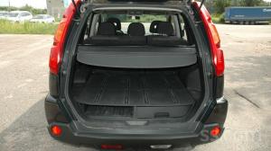 Black Nissan X-Trail 2007 in Riga, with an engine capacity of 2.00 L and mileage of 188 thousand km for 2300 €, photo 13 on AUTOMOTO.COM.LV