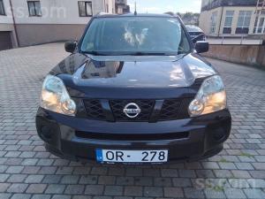 Черный Ниссан ИксТрейл 2007 в Рига, объемом двигателя 2.00 л и пробегом 187 тыс. км за 3250 €, фото 3 на AUTOMOTO.COM.LV