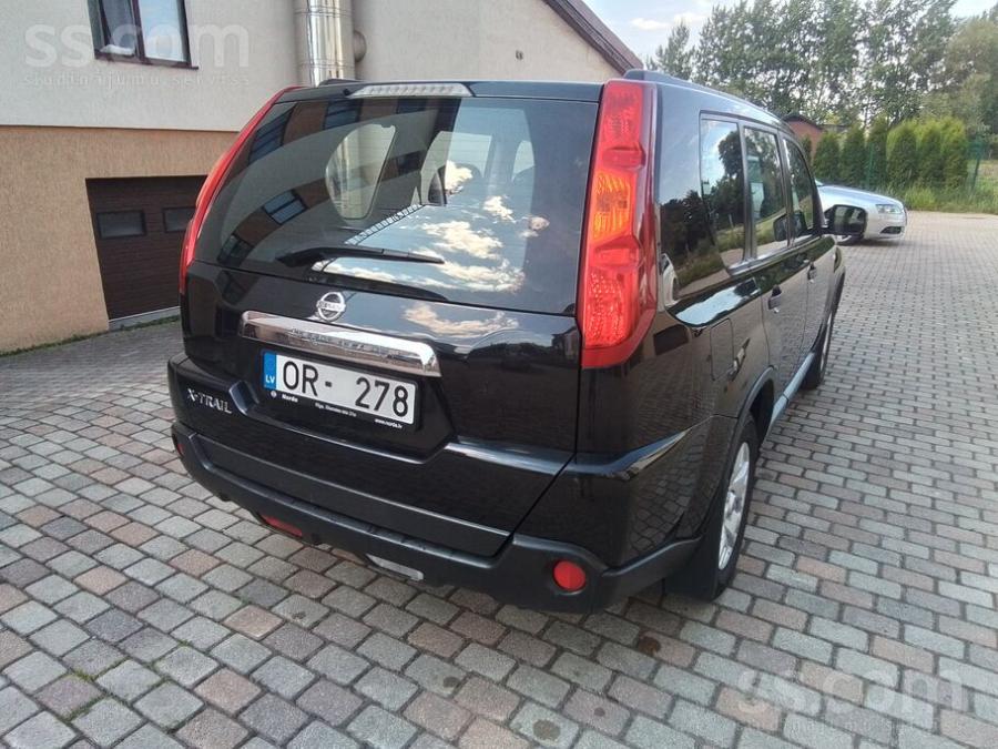 Black Nissan X-Trail 2007 in Riga, with an engine capacity of 2.00 L and mileage of 187 thousand km for 3250 €, photo 11 on AUTOMOTO.COM.LV