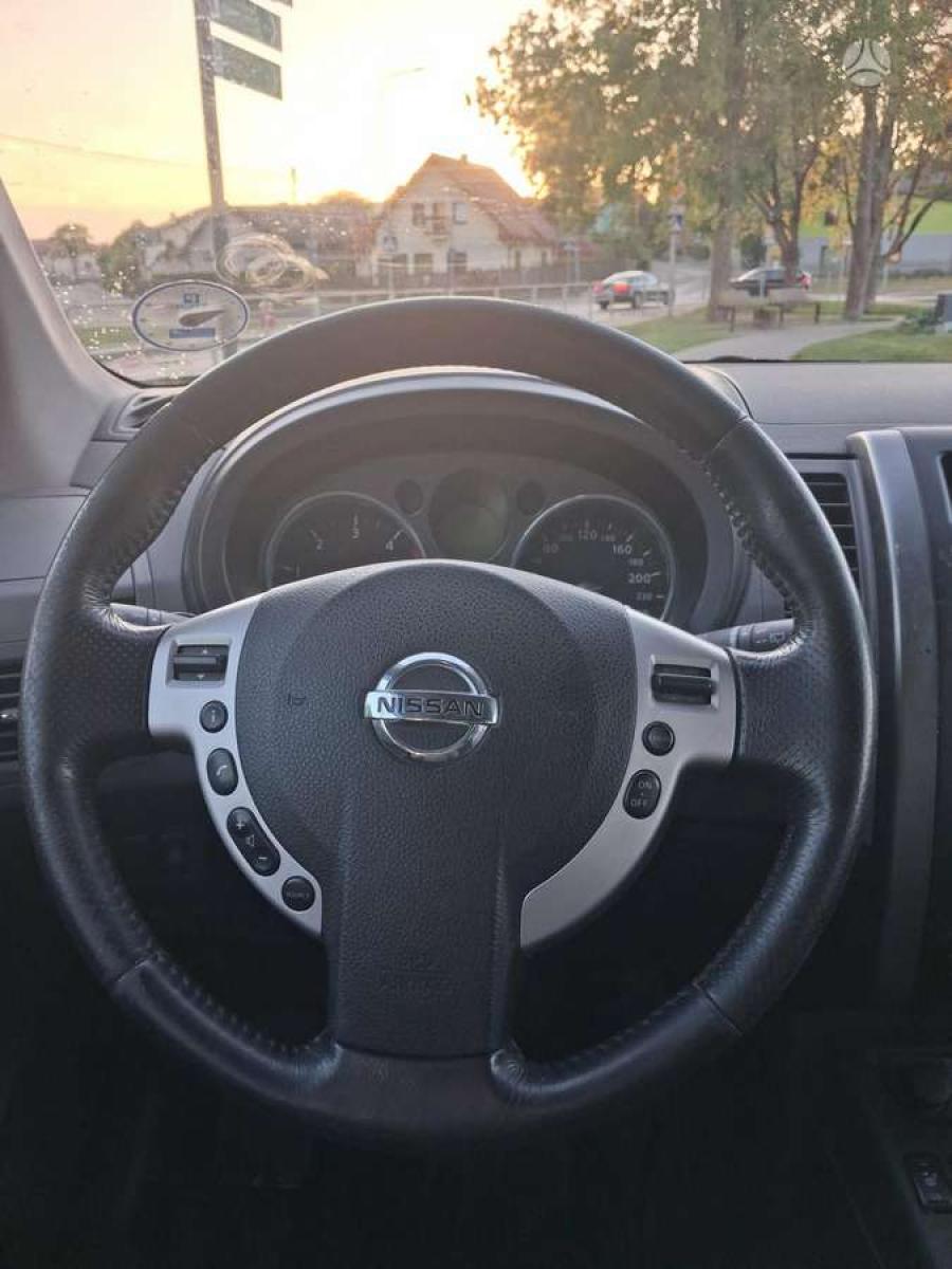 Melns Nissan X-Trail 2007 Raseiniai, ar dzinēja tilpumu 2.00 L un nobraukumu 243 tūkst. km par 2700 €, foto 21 vietnē AUTOMOTO.COM.LV