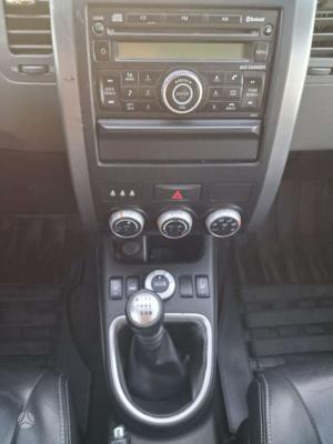 Melns Nissan X-Trail 2007 Raseiniai, ar dzinēja tilpumu 2.00 L un nobraukumu 243 tūkst. km par 2700 €, foto 22 vietnē AUTOMOTO.COM.LV