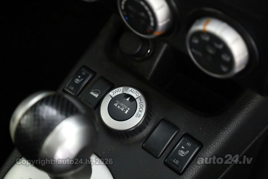 Melns Nissan X-Trail 2007 Tallina, ar dzinēja tilpumu 2.50 L un nobraukumu 319 tūkst. km par 1999 €, foto 10 vietnē AUTOMOTO.COM.LV