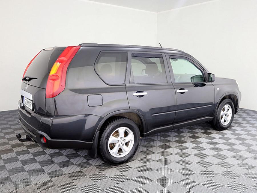 Melns Nissan X-Trail 2007 Tallina, ar dzinēja tilpumu 2.50 L un nobraukumu 319 tūkst. km par 1999 €, foto 4 vietnē AUTOMOTO.COM.LV
