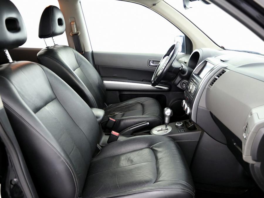 Melns Nissan X-Trail 2007 Tallina, ar dzinēja tilpumu 2.50 L un nobraukumu 319 tūkst. km par 1999 €, foto 16 vietnē AUTOMOTO.COM.LV