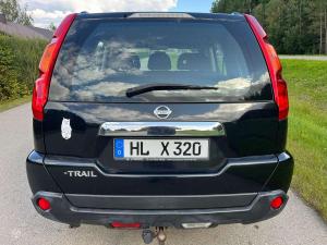 Black Nissan X-Trail 2007 in Plunge, with an engine capacity of 2.00 L and mileage of 260 thousand km for 3850 €, photo 8 on AUTOMOTO.COM.LV