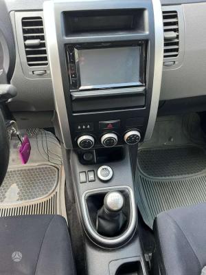 Black Nissan X-Trail 2007 in Plunge, with an engine capacity of 2.00 L and mileage of 260 thousand km for 3850 €, photo 12 on AUTOMOTO.COM.LV