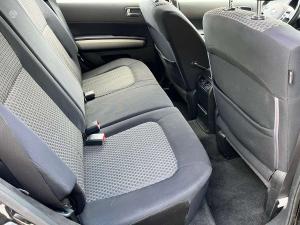 Black Nissan X-Trail 2007 in Plunge, with an engine capacity of 2.00 L and mileage of 260 thousand km for 3850 €, photo 13 on AUTOMOTO.COM.LV