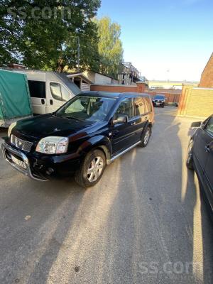 Melns Nissan X-Trail 2007 Daugavpils, ar dzinēja tilpumu 2.20 L un nobraukumu 198 tūkst. km par 4200 €, foto 3 vietnē AUTOMOTO.COM.LV