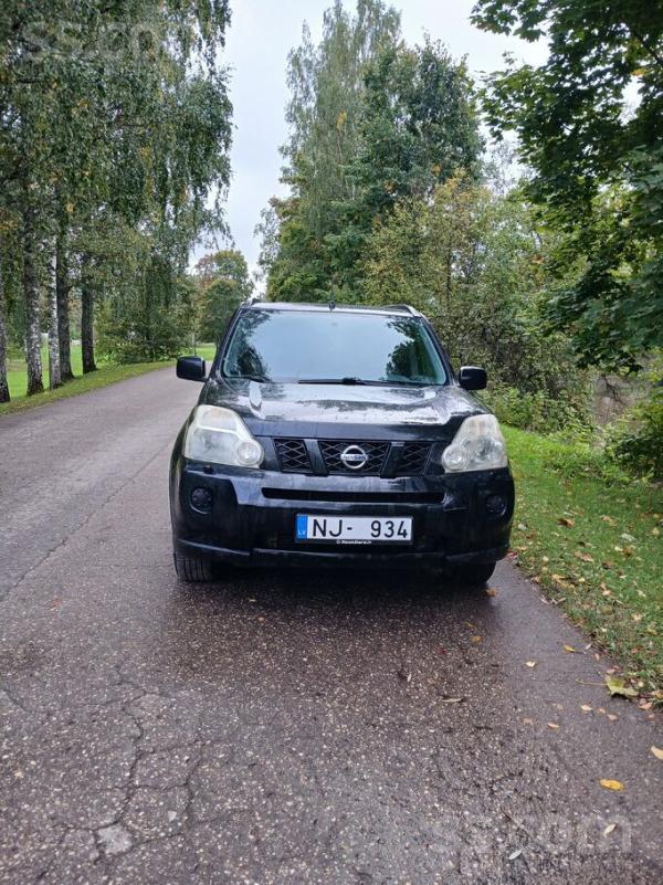 Nissan X-Trail 2007 in Madona on AUTOMOTO.COM.LV Black Nissan X-Trail 2007 in Madona, with an engine capacity of 2.00 L and mileage of 369 thousand km for 3200 €, photo 3 on AUTOMOTO.COM.LV