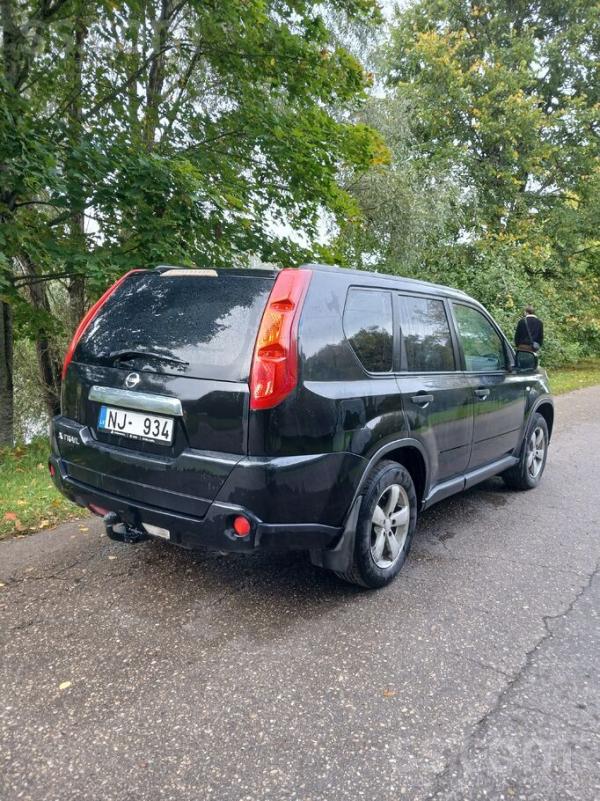 Nissan X-Trail 2007 in Madona on AUTOMOTO.COM.LV Black Nissan X-Trail 2007 in Madona, with an engine capacity of 2.00 L and mileage of 369 thousand km for 3200 €, photo 5 on AUTOMOTO.COM.LV