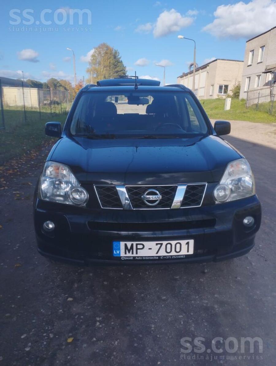 Black Nissan X-Trail 2007 in Rezekne, with an engine capacity of 2.00 L and mileage of 260 thousand km for 3750 €, photo 1 on AUTOMOTO.COM.LV