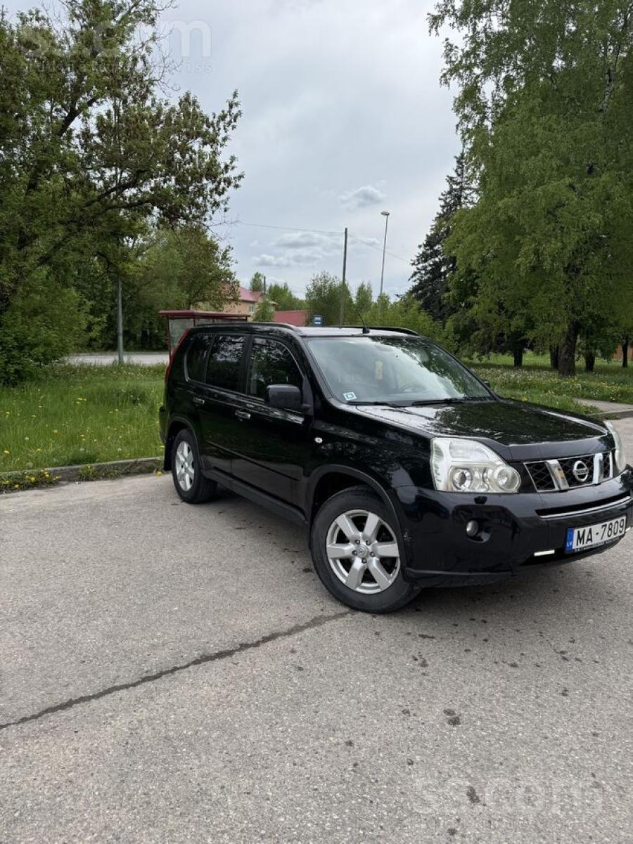 Melns Nissan X-Trail 2008 Rēzekne, ar dzinēja tilpumu 2.00 L un nobraukumu 227 tūkst. km par 12350 €, foto 1 vietnē AUTOMOTO.COM.LV