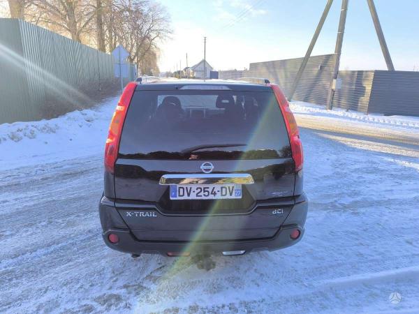 Melns Nissan X-Trail 2008 Marijampole, ar dzinēja tilpumu 2.17 L un nobraukumu 355 tūkst. km par 4550 €, foto 4 vietnē AUTOMOTO.COM.LV