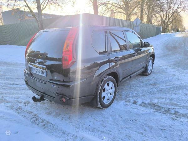 Melns Nissan X-Trail 2008 Marijampole, ar dzinēja tilpumu 2.17 L un nobraukumu 355 tūkst. km par 4550 €, foto 5 vietnē AUTOMOTO.COM.LV