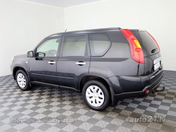 Melns Nissan X-Trail 2008 Tallina, ar dzinēja tilpumu 2.00 L un nobraukumu 339 tūkst. km par 2999 €, foto 4 vietnē AUTOMOTO.COM.LV