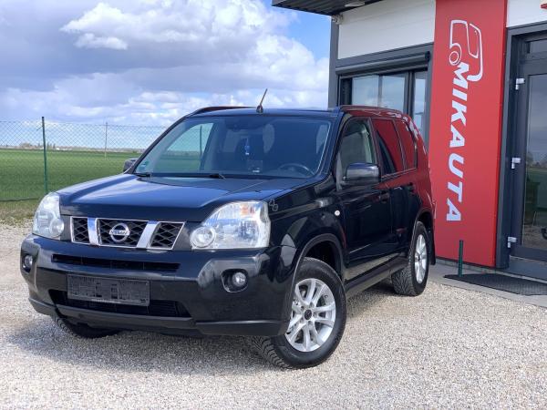 Black Nissan X-Trail 2008 in Kaunas, with an engine capacity of 2.00 L and mileage of 260 thousand km for 4799 €, photo 1 on AUTOMOTO.COM.LV