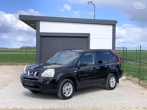 Black Nissan X-Trail 2008 in Kaunas, with an engine capacity of 2.00 L and mileage of 260 thousand km for 4799 €, photo 3 on AUTOMOTO.COM.LV
