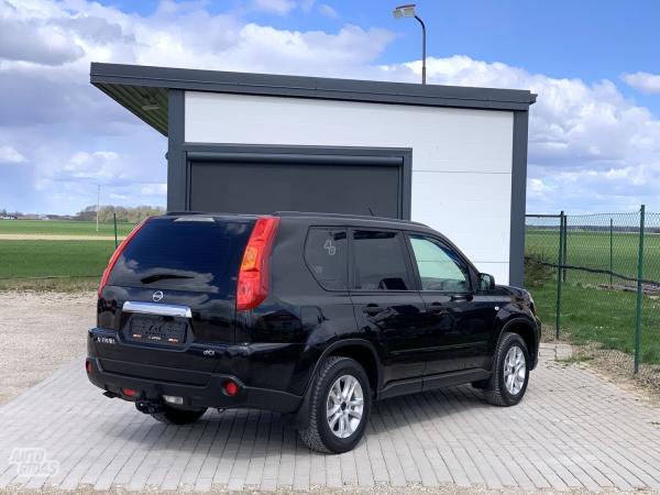 Black Nissan X-Trail 2008 in Kaunas, with an engine capacity of 2.00 L and mileage of 260 thousand km for 4799 €, photo 5 on AUTOMOTO.COM.LV