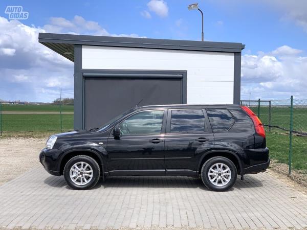 Black Nissan X-Trail 2008 in Kaunas, with an engine capacity of 2.00 L and mileage of 260 thousand km for 4799 €, photo 9 on AUTOMOTO.COM.LV